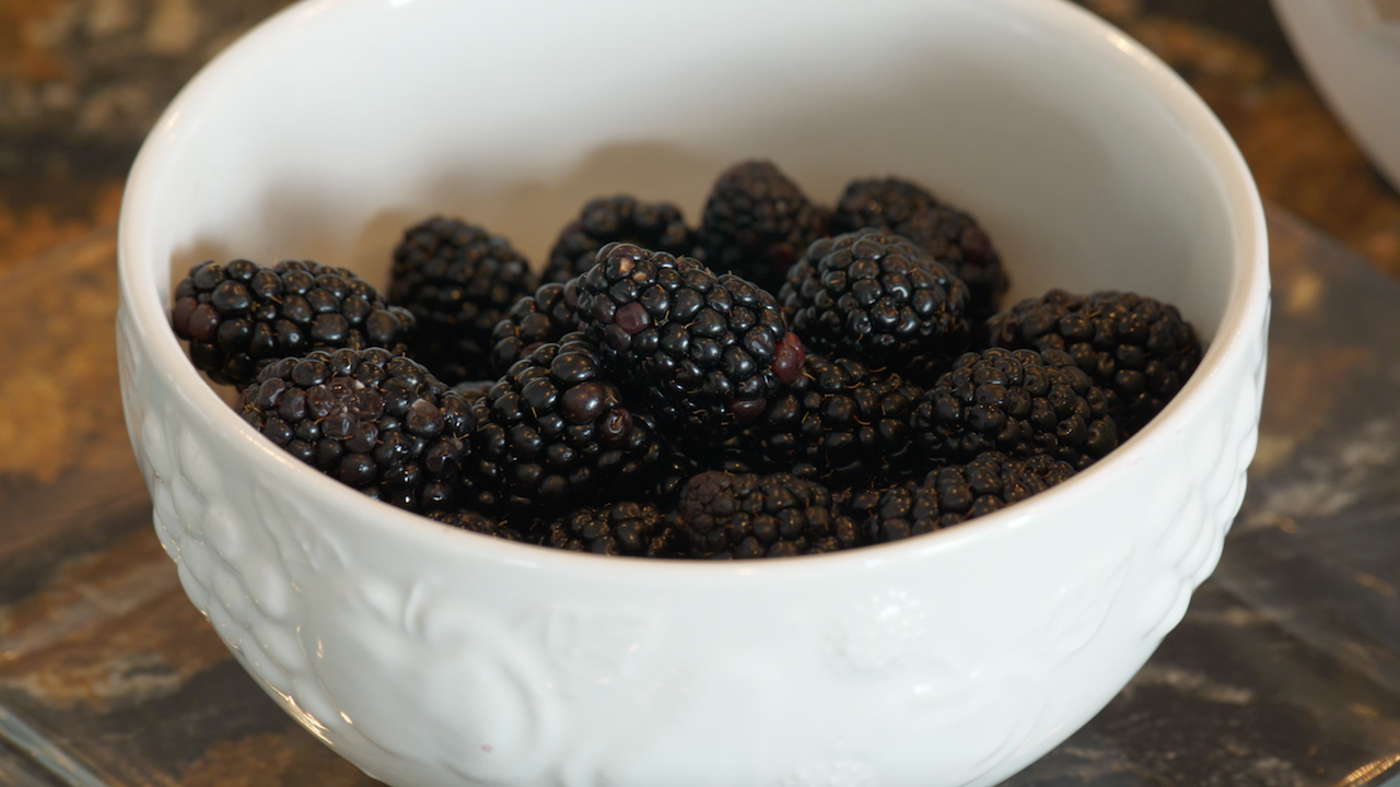 Raspberries Could Be a Key to Lung Cancer Prevention, Ohio State ...
